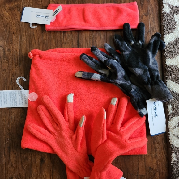 Old Navy | Accessories | Nwt Gator Gloves And Headband | Poshmark